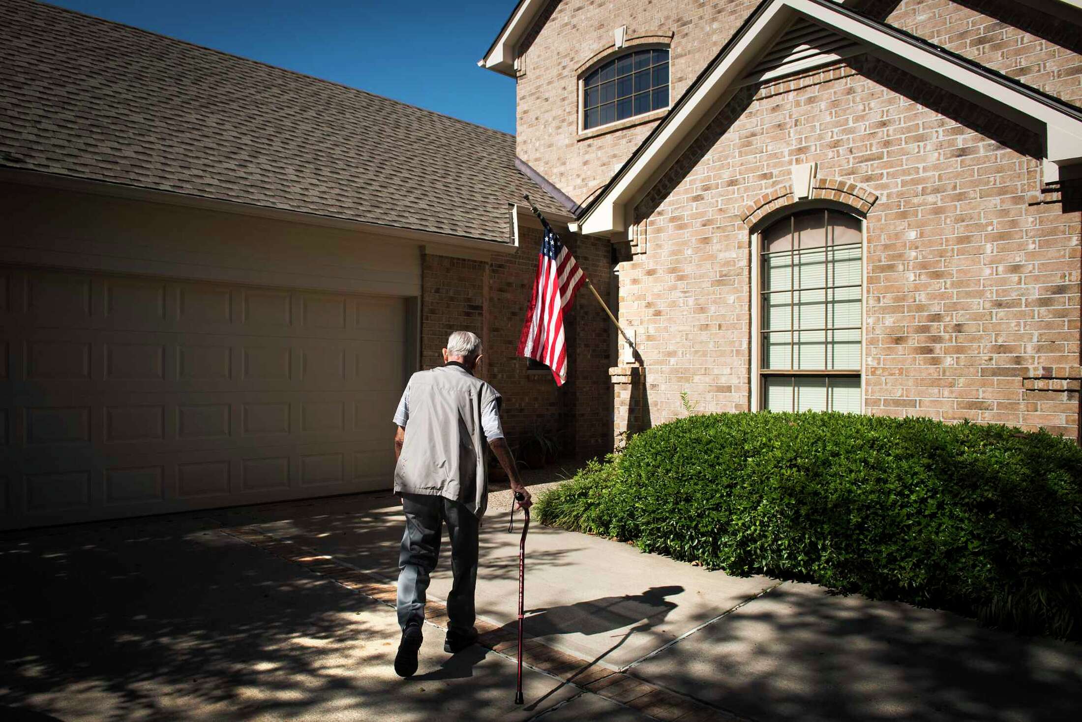 Legendary NASA flight director Chris Kraft has died at 95