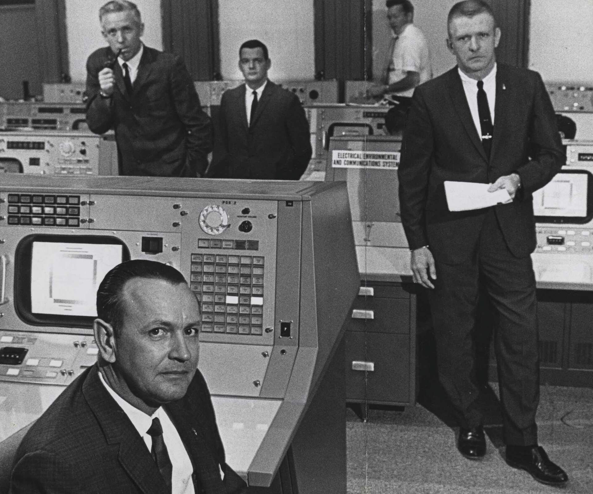 Legendary NASA flight director Chris Kraft has died at 95