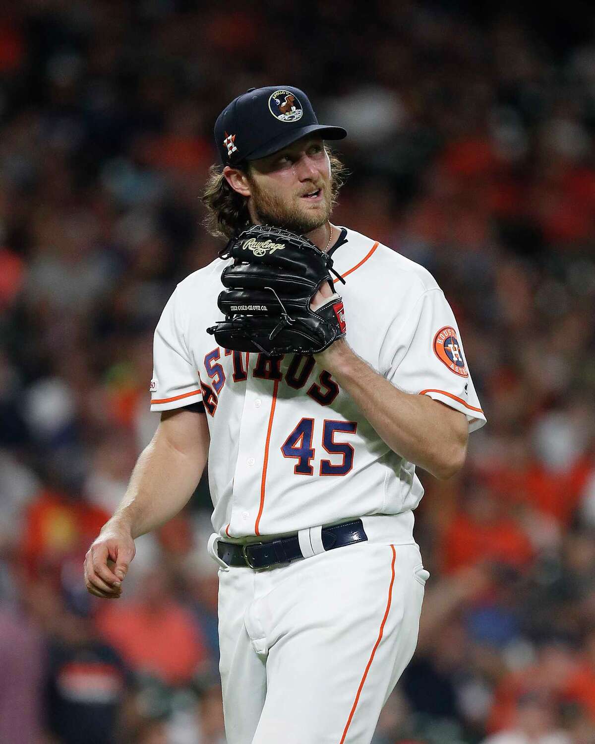 Astros give dominating performance in win over A's
