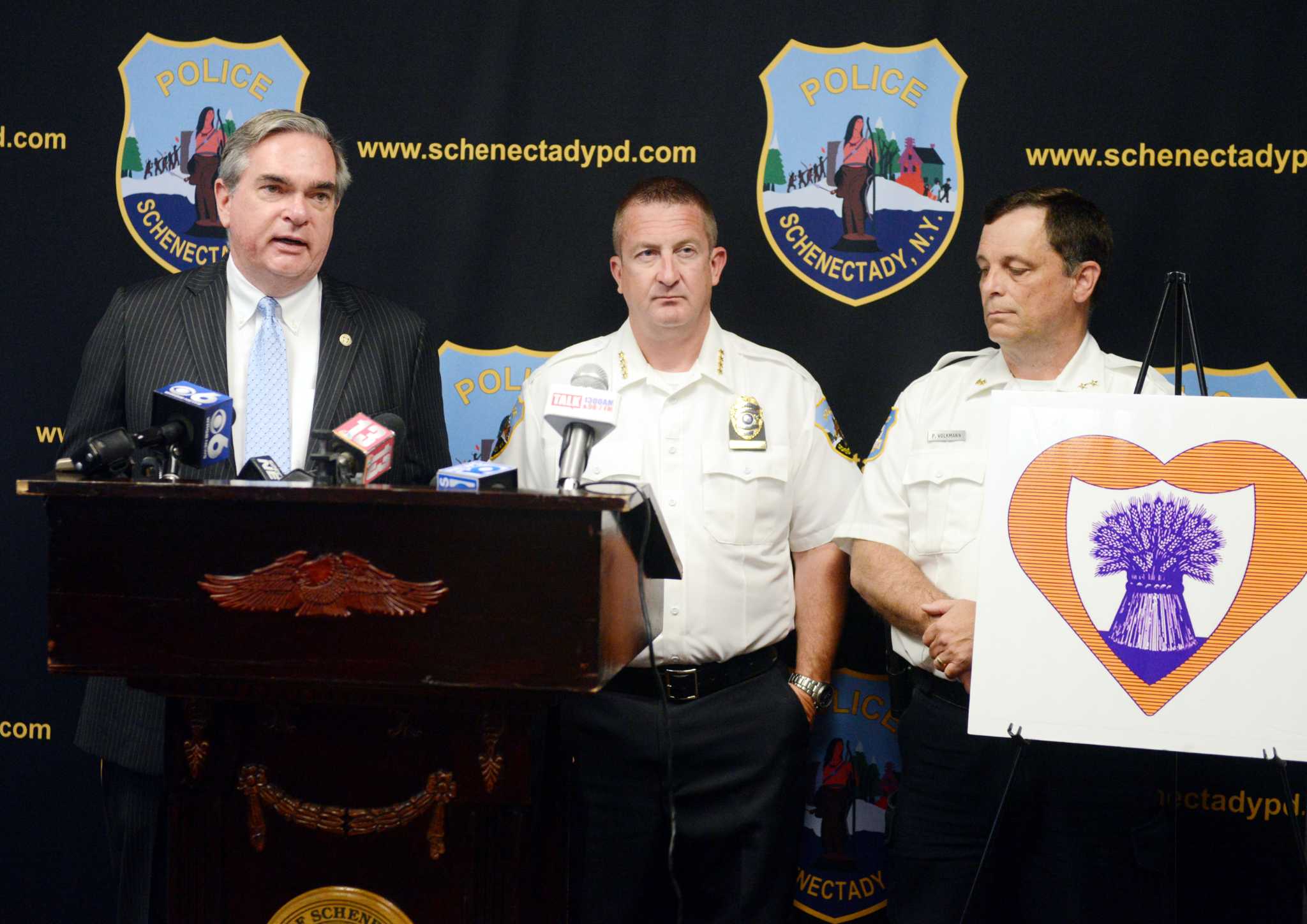 Schenectady police offer help to people with addictions