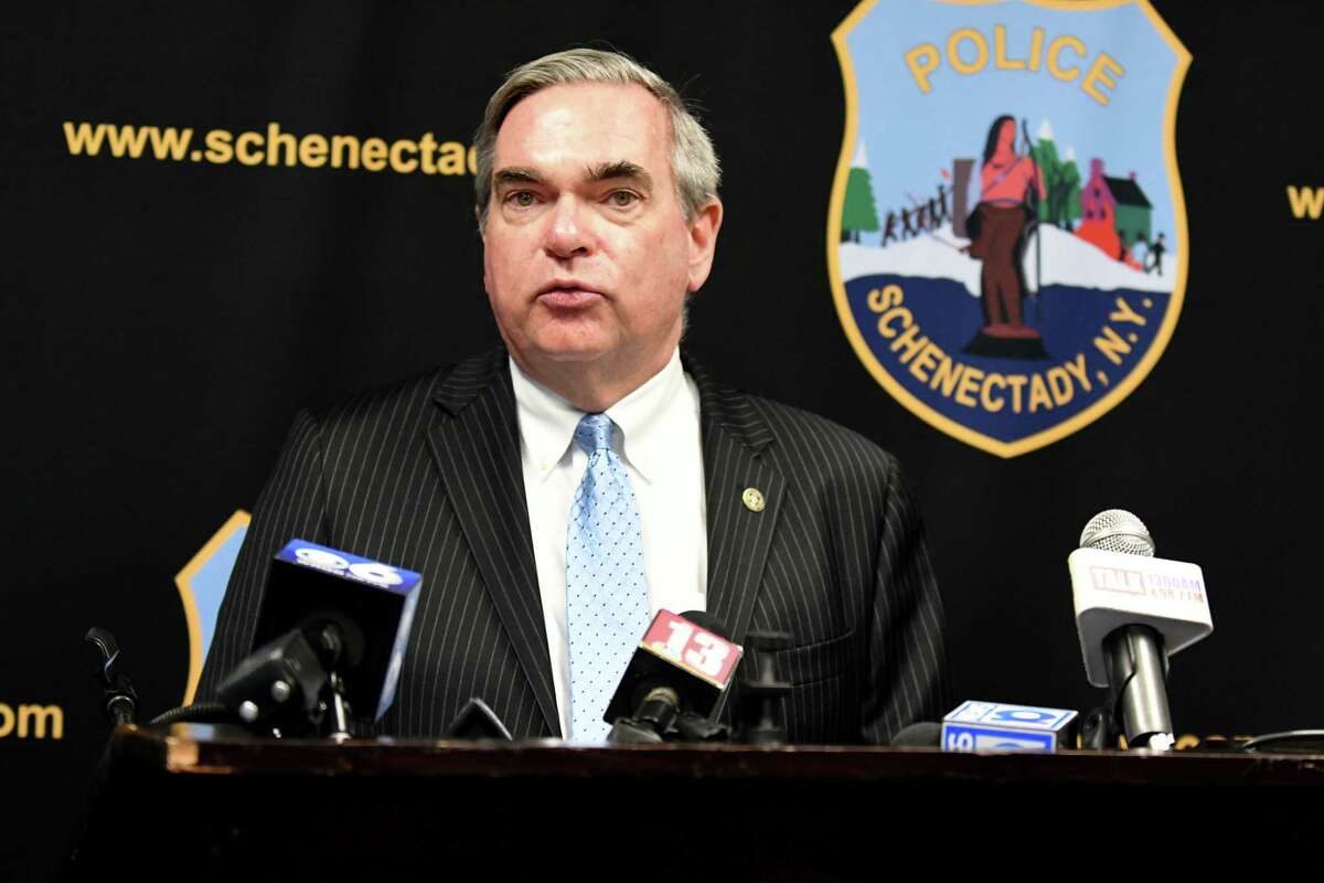 Marion Porterfield faces Mayor Gary McCarthy in Schenectady primary