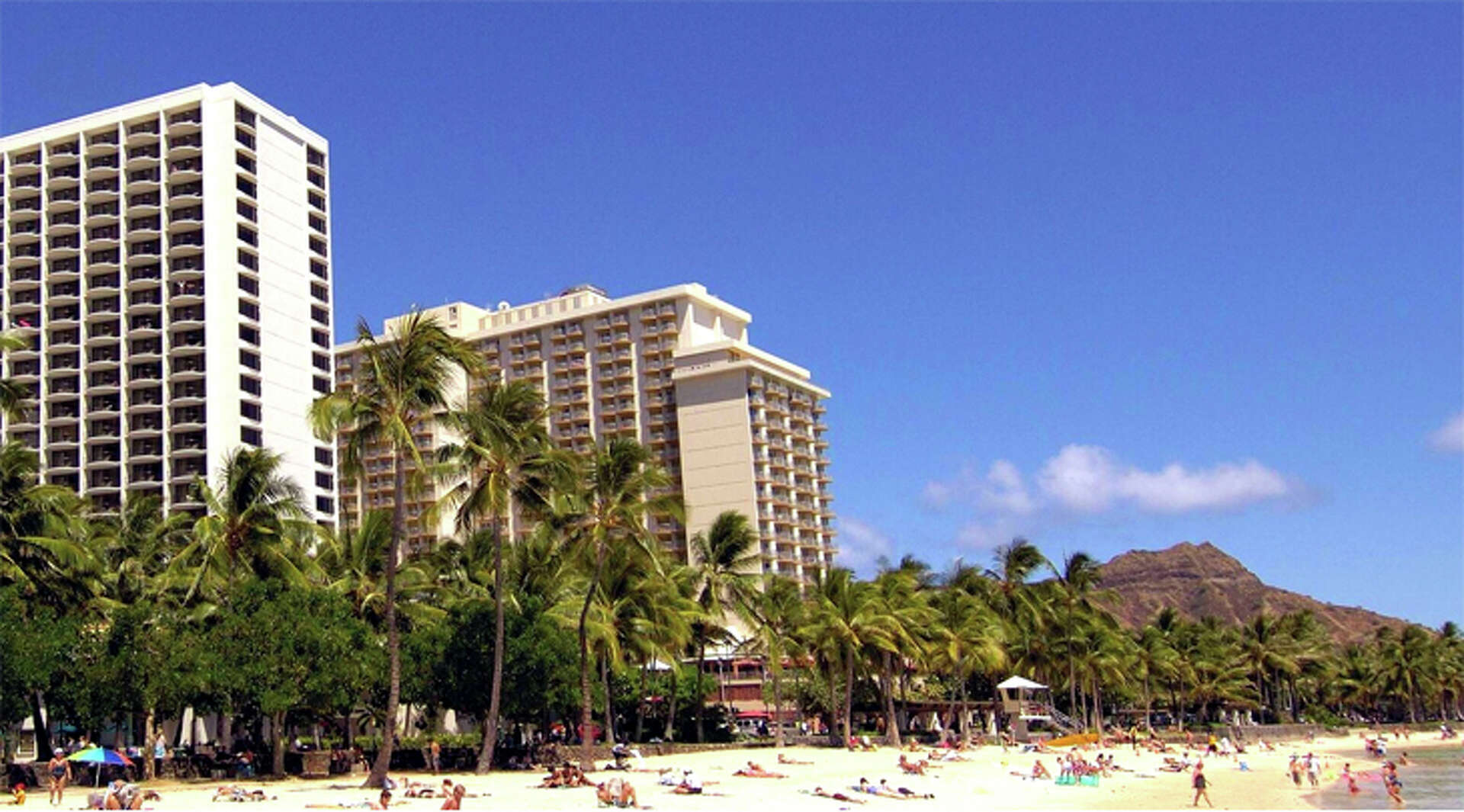 Hawaii hotel rates unaffected by recent surge in flights