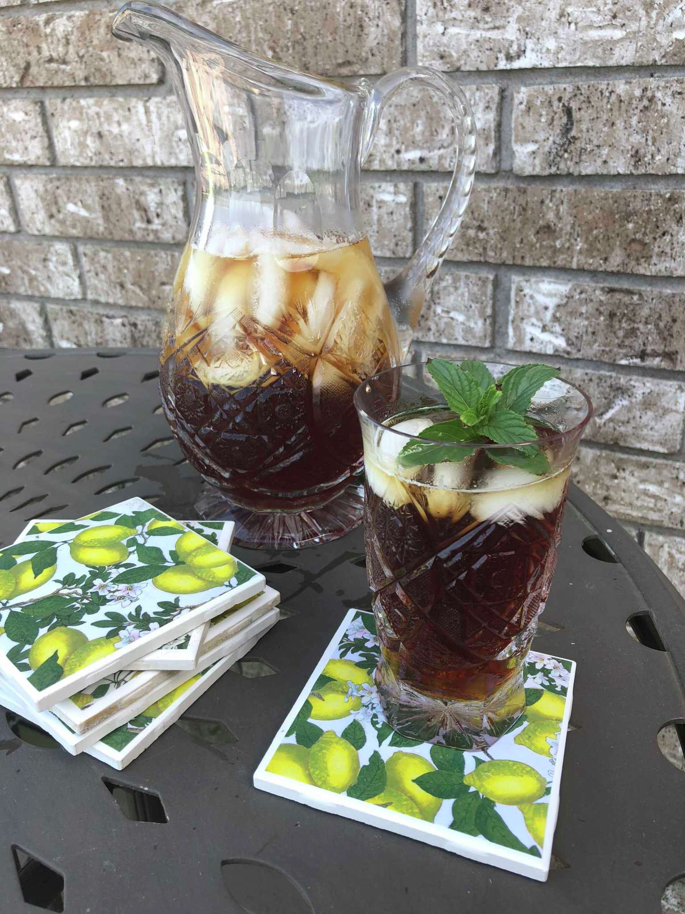 Customize coasters in this afternoon DIY project