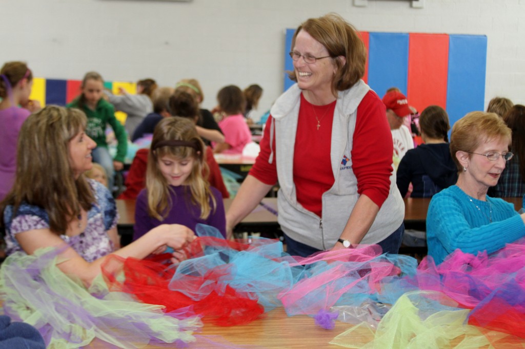 Brookside paraprofessional outfits students in tutus