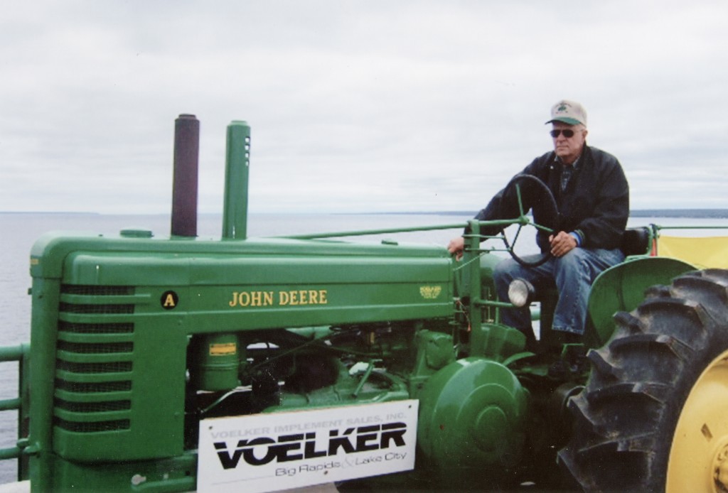 Farm community remembers John Voelker