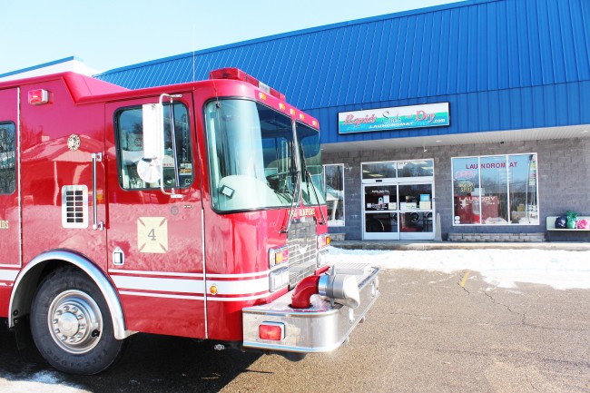 Possible lint fire evacuates laundromat