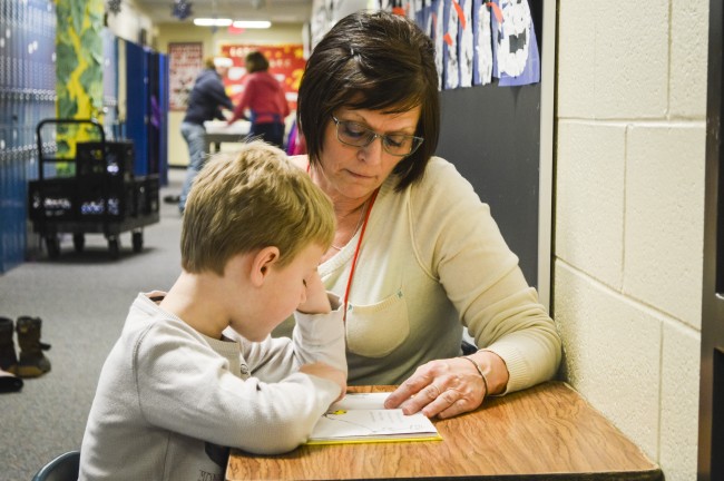 Volunteer grandma brings joy to classrooms