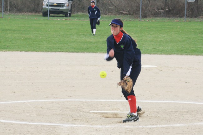 Cougars softball picks up two conference victories