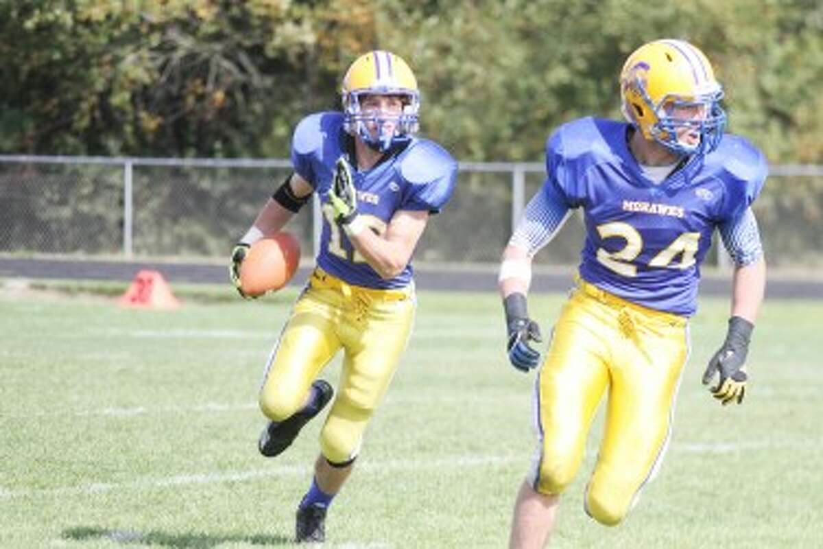 Offense gives Mohawks new life