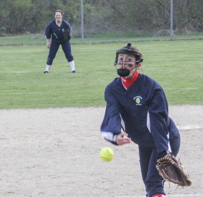 Cassie Cole having solid season on the mound for Crossroads softball