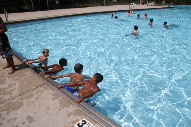 Community pool wraps up another season