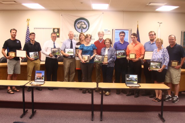 Good Neighbors Association honors property owners