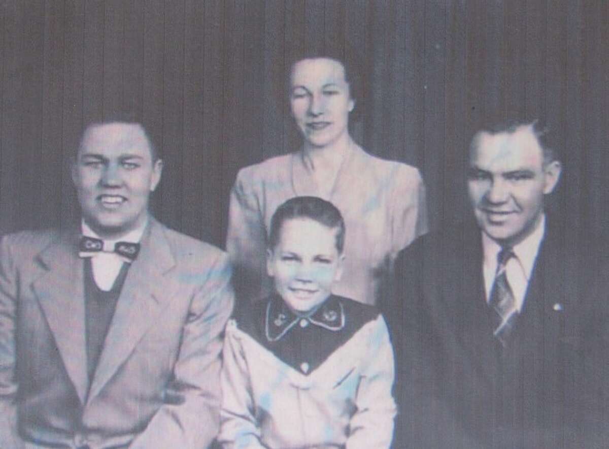Do you know: the Roy W. Tubbs family