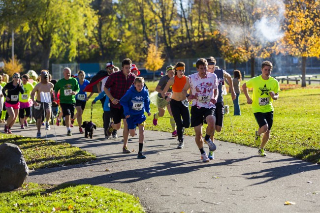 Annual Skeleton Skurry 5K supports United Way