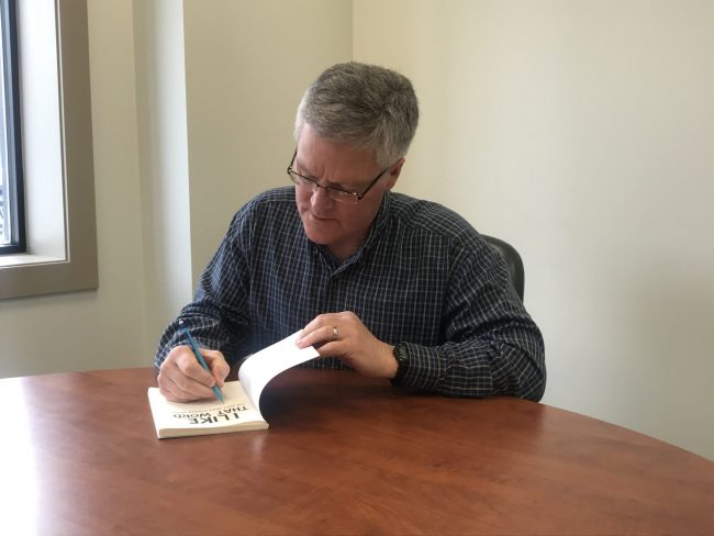 Bob Eastley releases second book