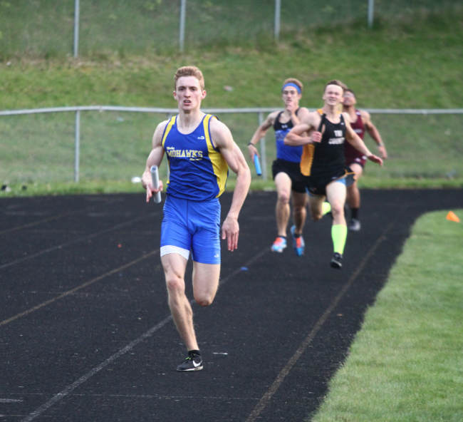 Aiden McLaughlin aims to bring home D3 state track titles