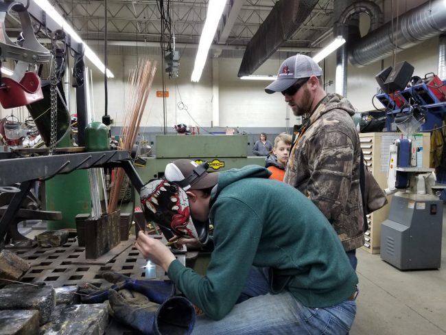Students lead demonstrations at MOCC open house
