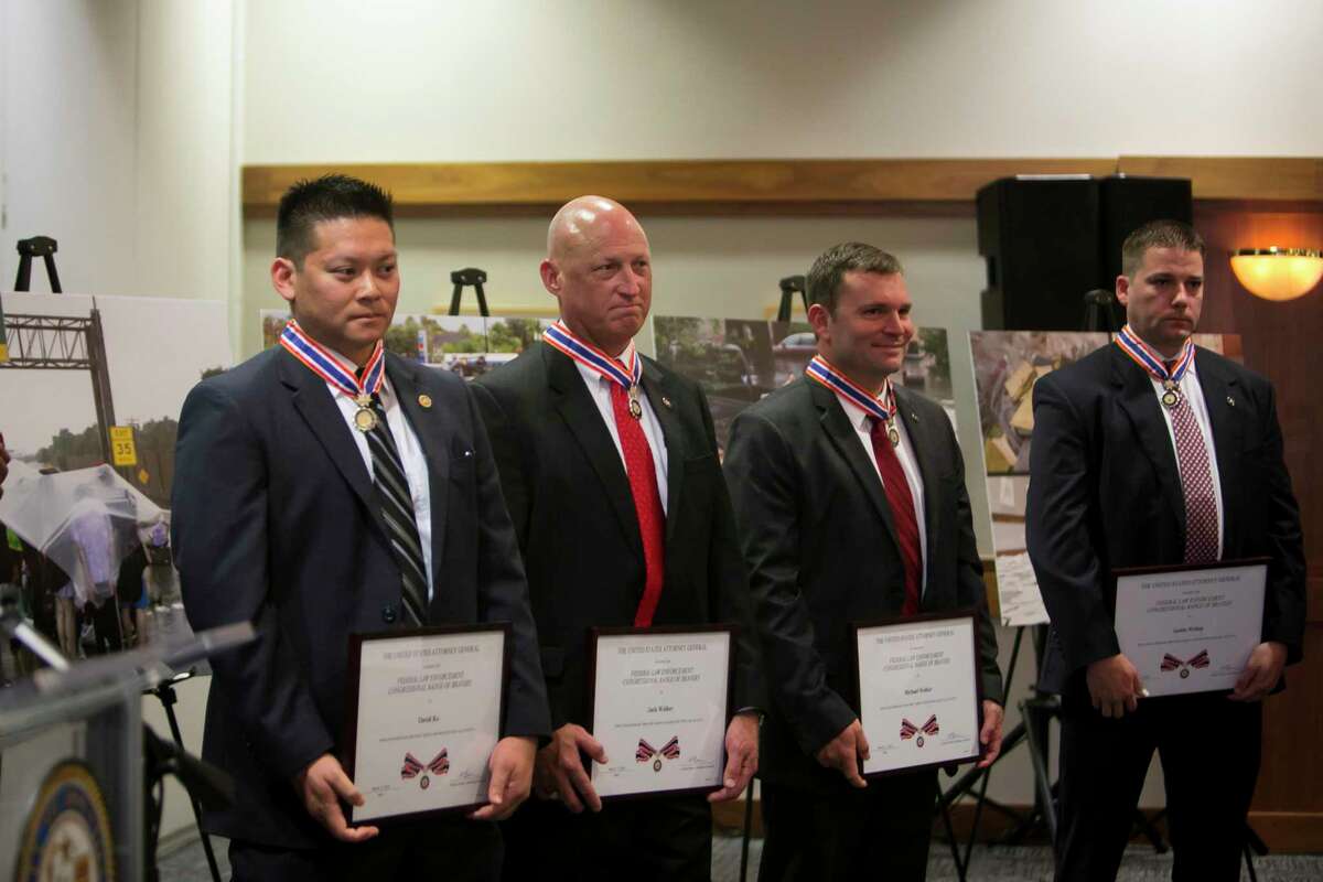 Houston FBI agents who rescued 150 people awarded for “extraordinary ...