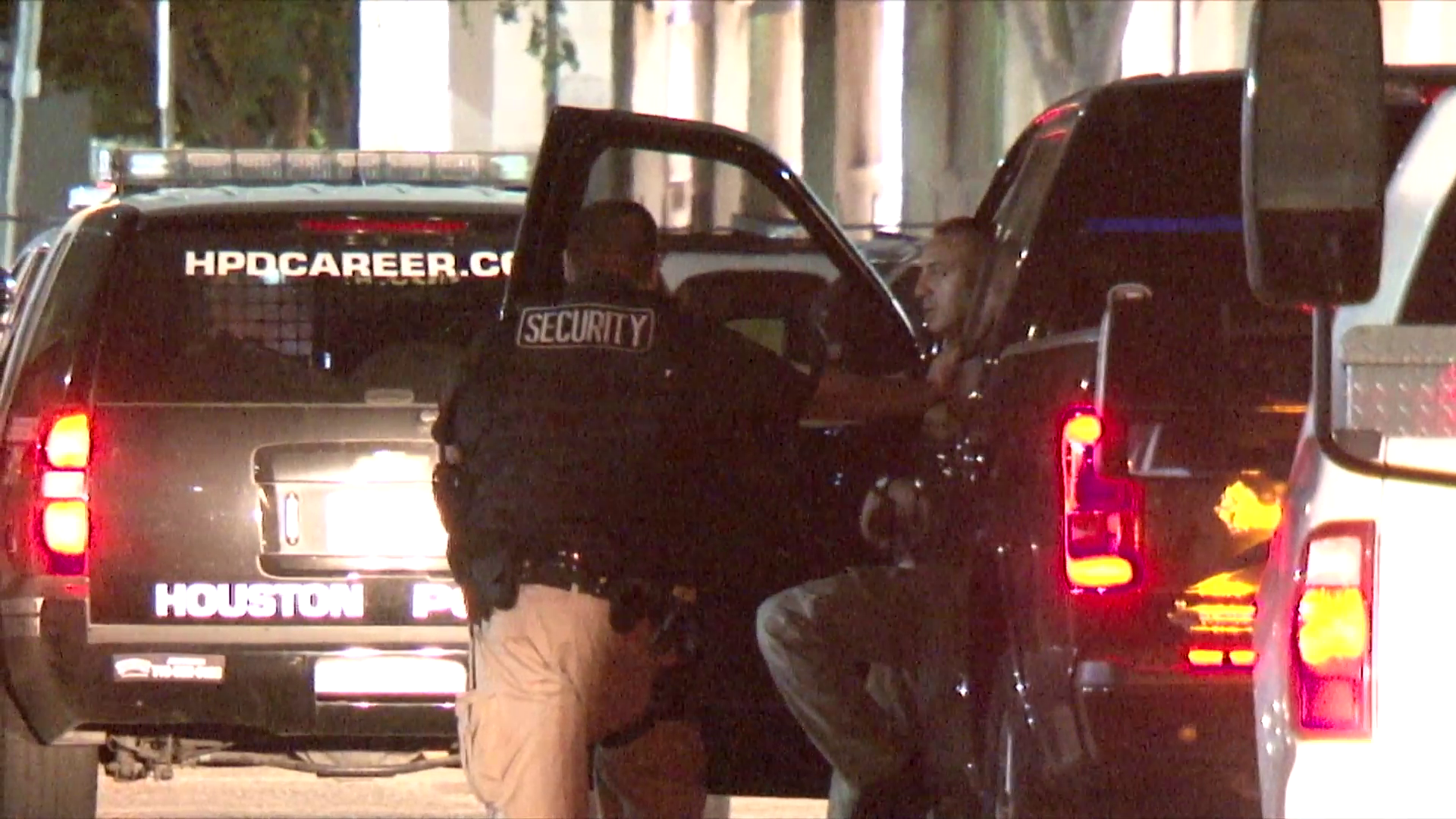 Security guard chases robbery suspects; 15 year-old shot in leg