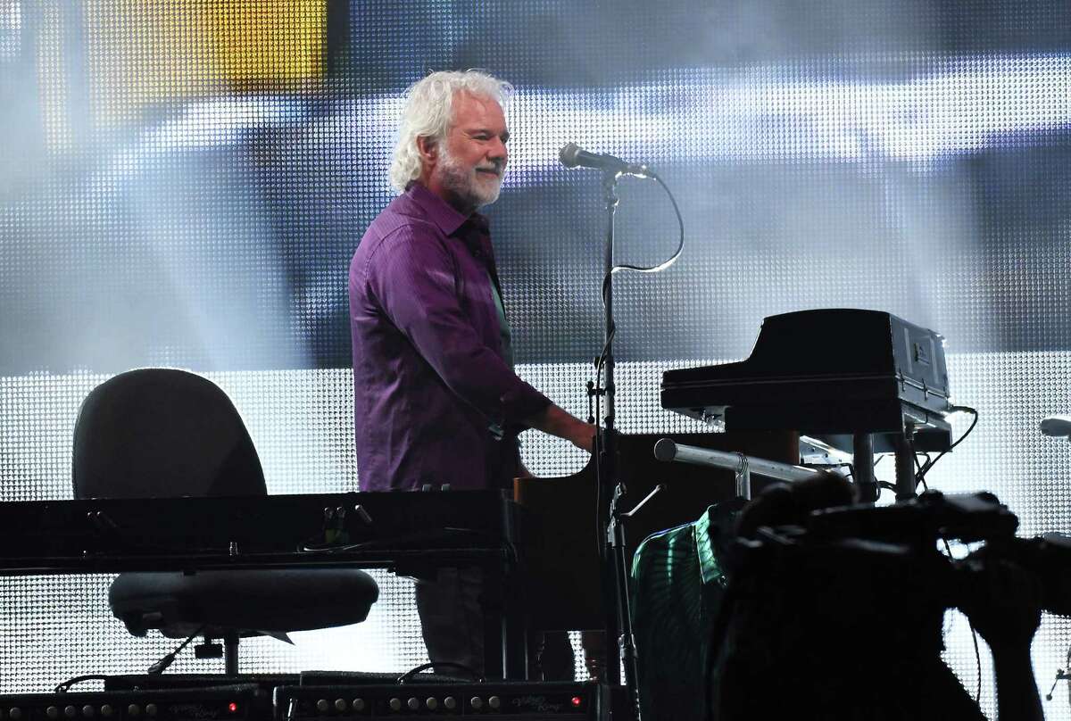 Day after 76th birthday, Mick Jagger and Rolling Stones hit up Houston