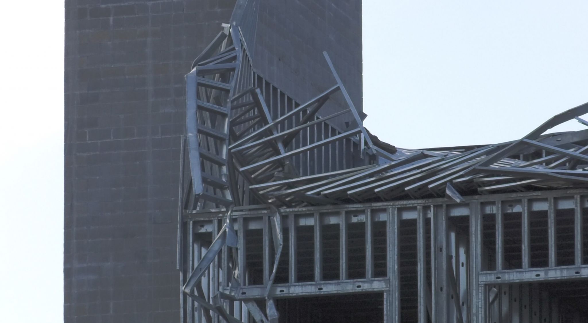 Houston firefighters rescue workers after report of floor collapse at ...