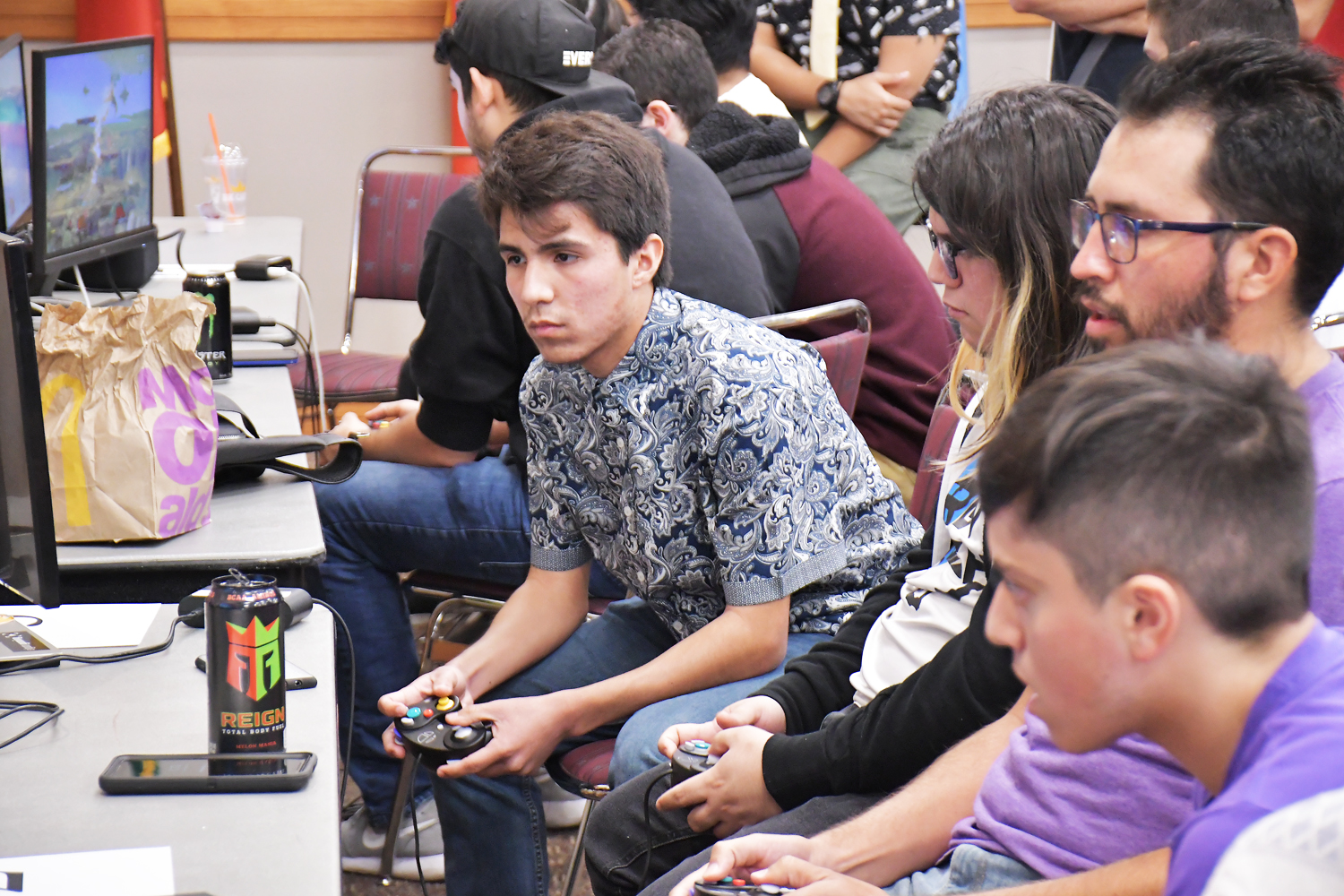 Photos: Gamers turn out to first-ever esports competition hosted by TAMIU