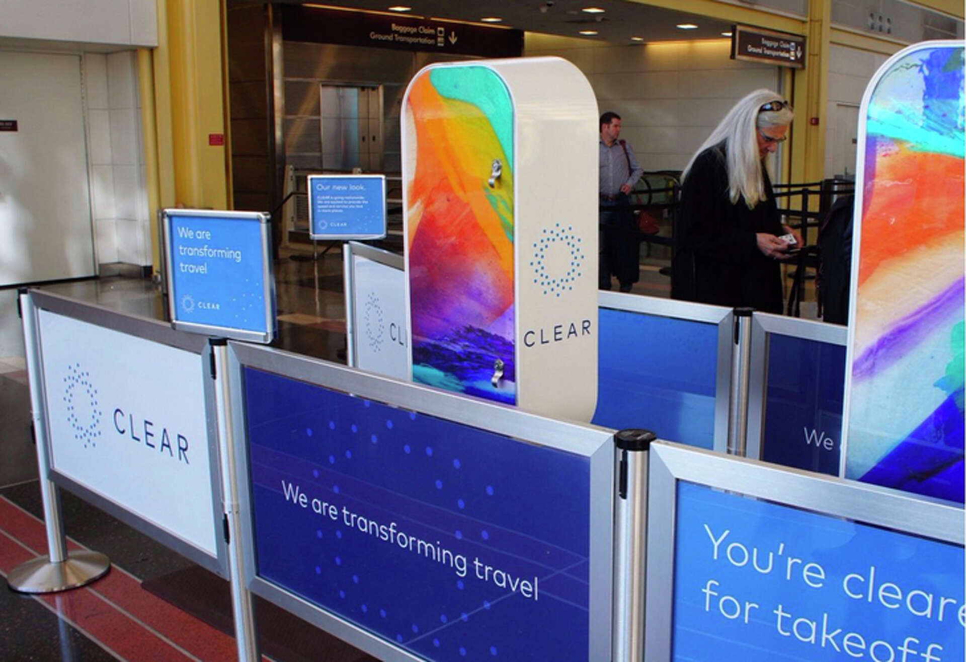 United offers free or discounted CLEAR fast-lane memberships