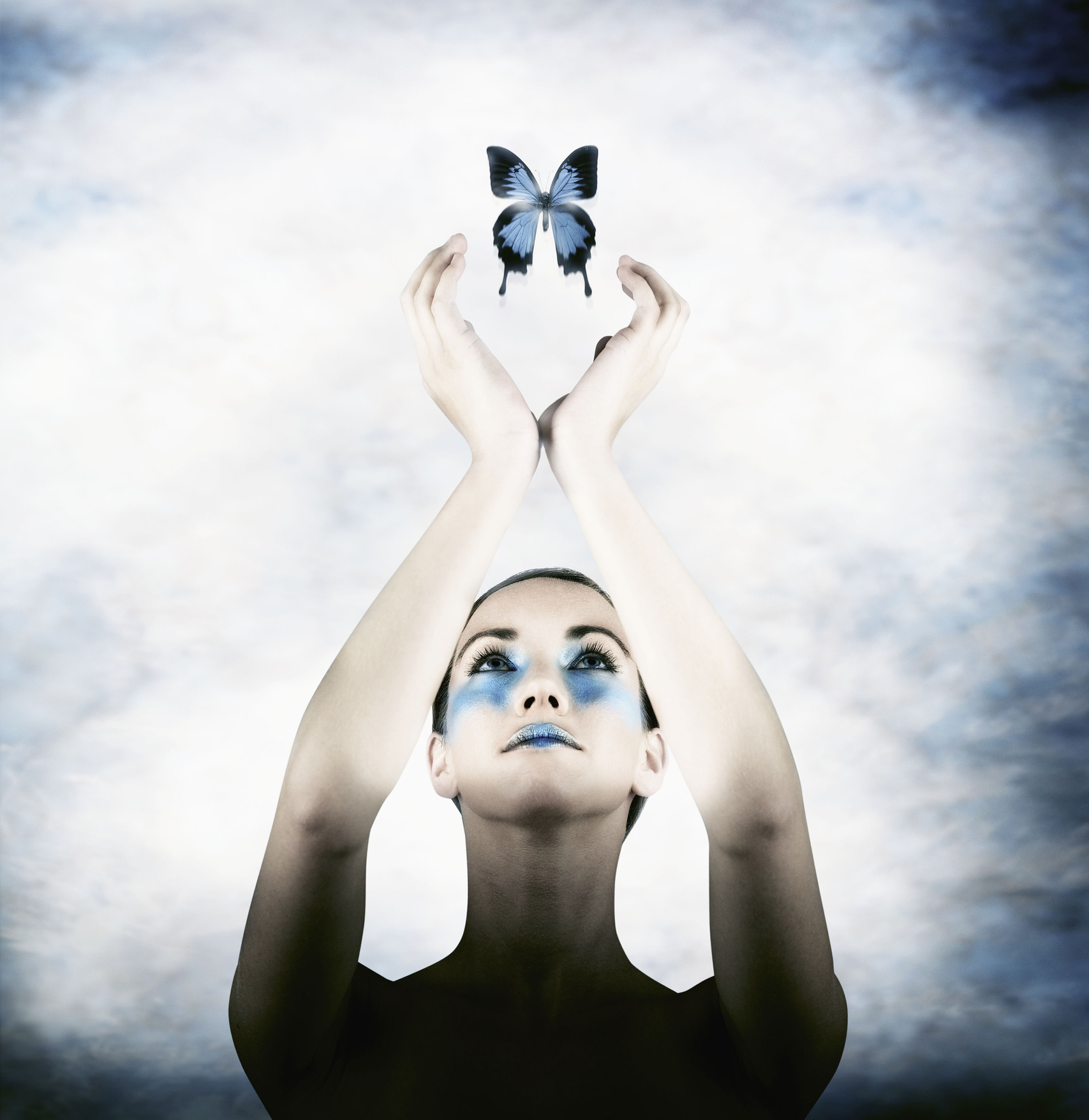 Carolyn Hax: Friends fail to 'show up' after sister's suicide