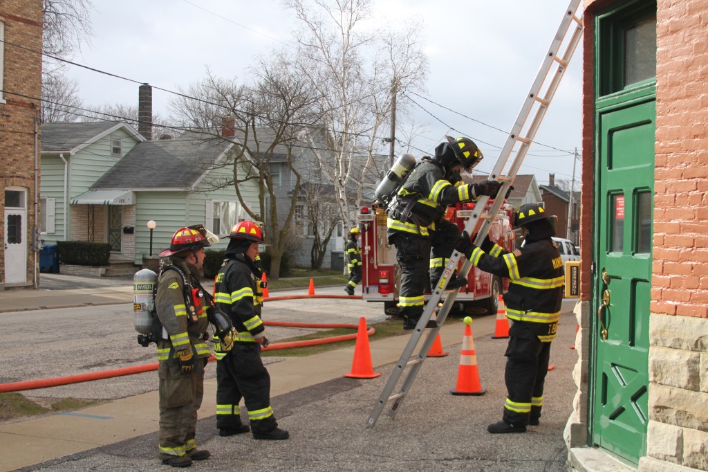 Firefighters test fire scene endurance skills