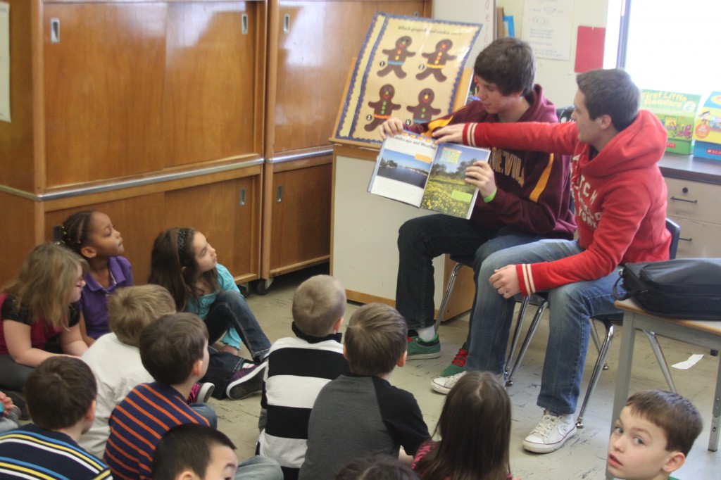 MAPS Foreign exchange students visit Jefferson Elementary students