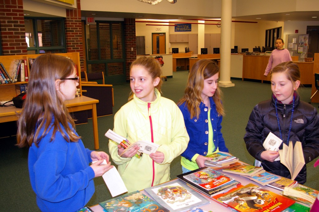 Onekama Elementary School hosts book exchange