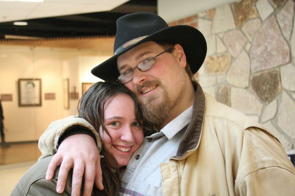 Mindi Johnson, Jeffrey Marlow to wed