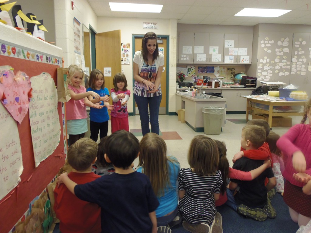 Onekama kindergarten students learn sign language