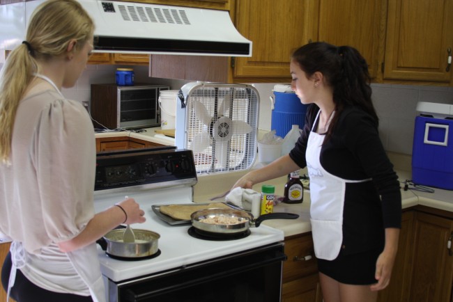 Cooking Matters Class teaches KND students how to eat healthy