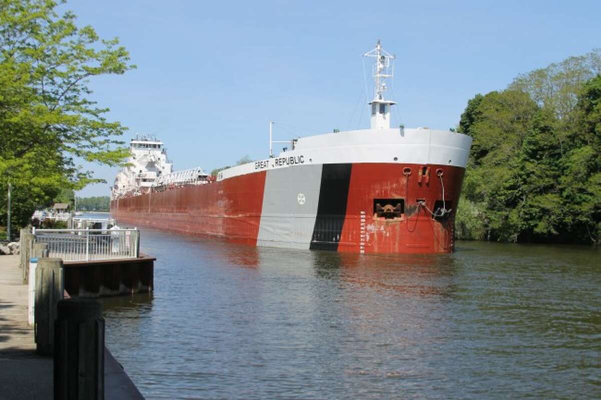 Great Republic freighter visits Manistee port