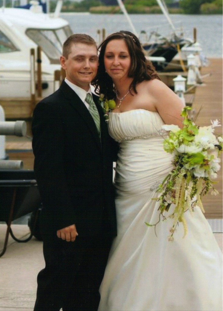 Synamon Jameson, Andrew Schimke are wed