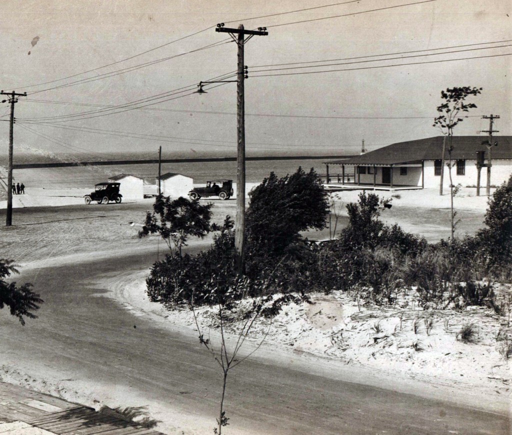 The road to First Street Beach
