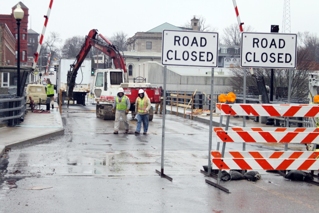 Maple Street Bridge closed for repairs