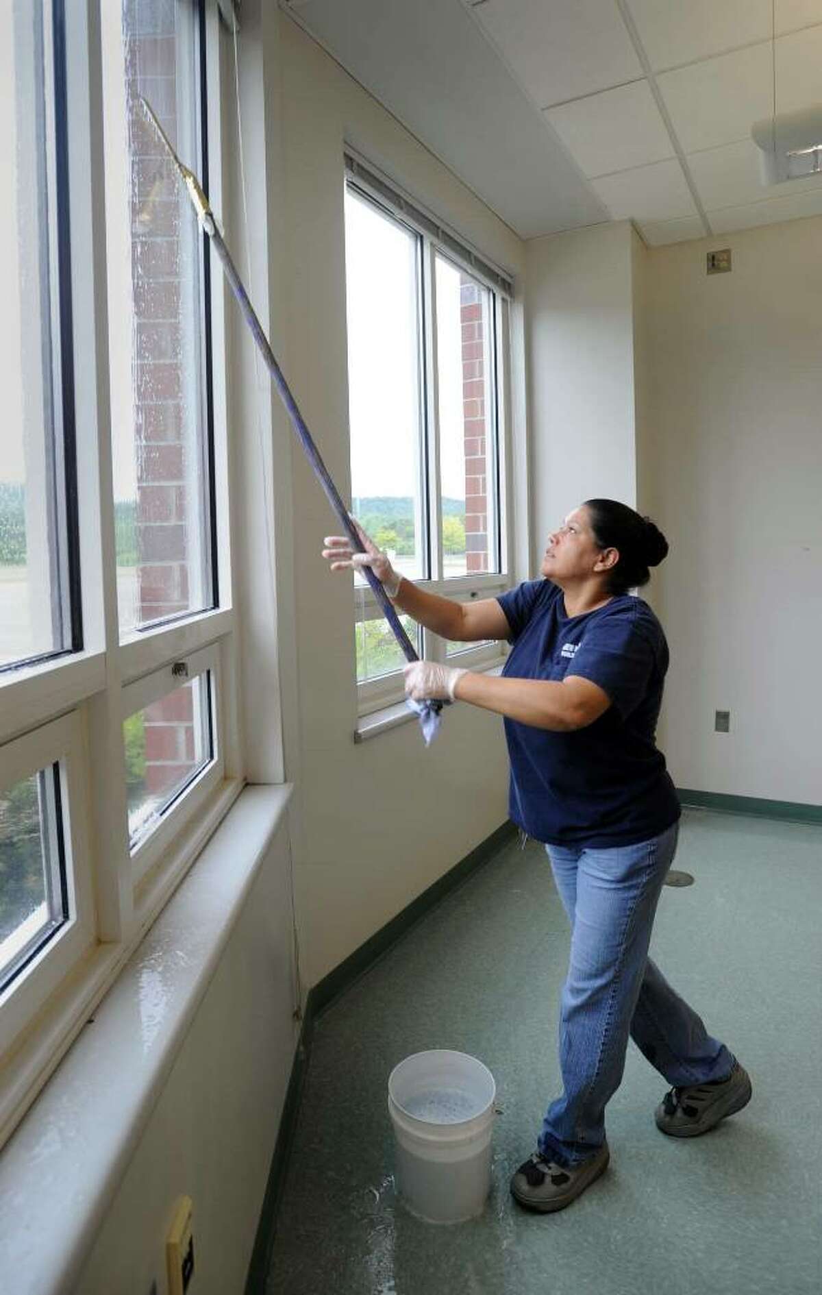 Custodians stay busy so schools sparkle on opening day