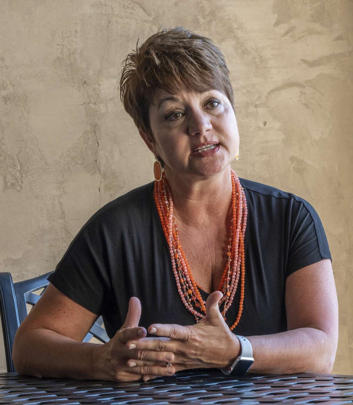 GETTING TO KNOW SANDRA WOODLEY