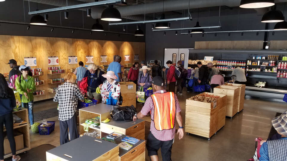 Food pantry opens in Seattle's Sodo district; serves over 2,000 a day