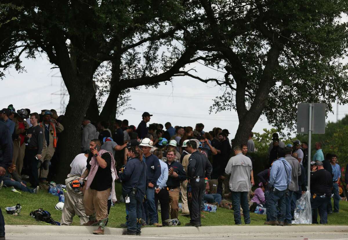 37 people injured from explosion at Exxon Mobil plant in Baytown ...