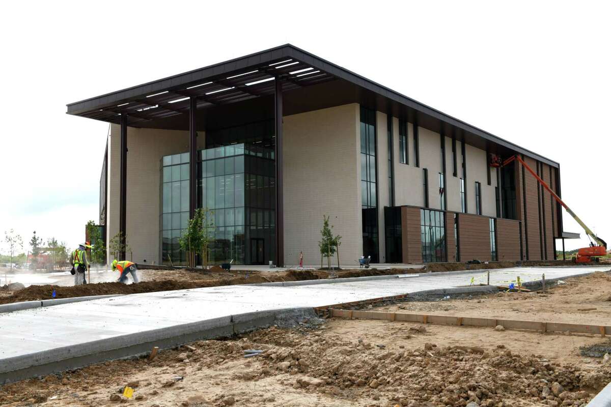 New Katy campus will be ready for classes, UHV officials say