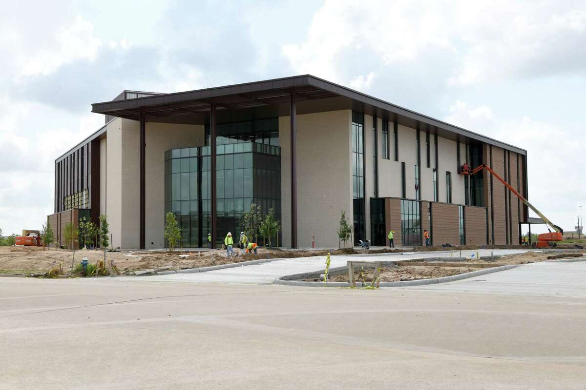 New Katy campus will be ready for classes, UHV officials say