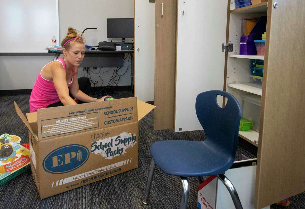 Suchma Elementary staff prepare for the first day of school in Conroe ISD