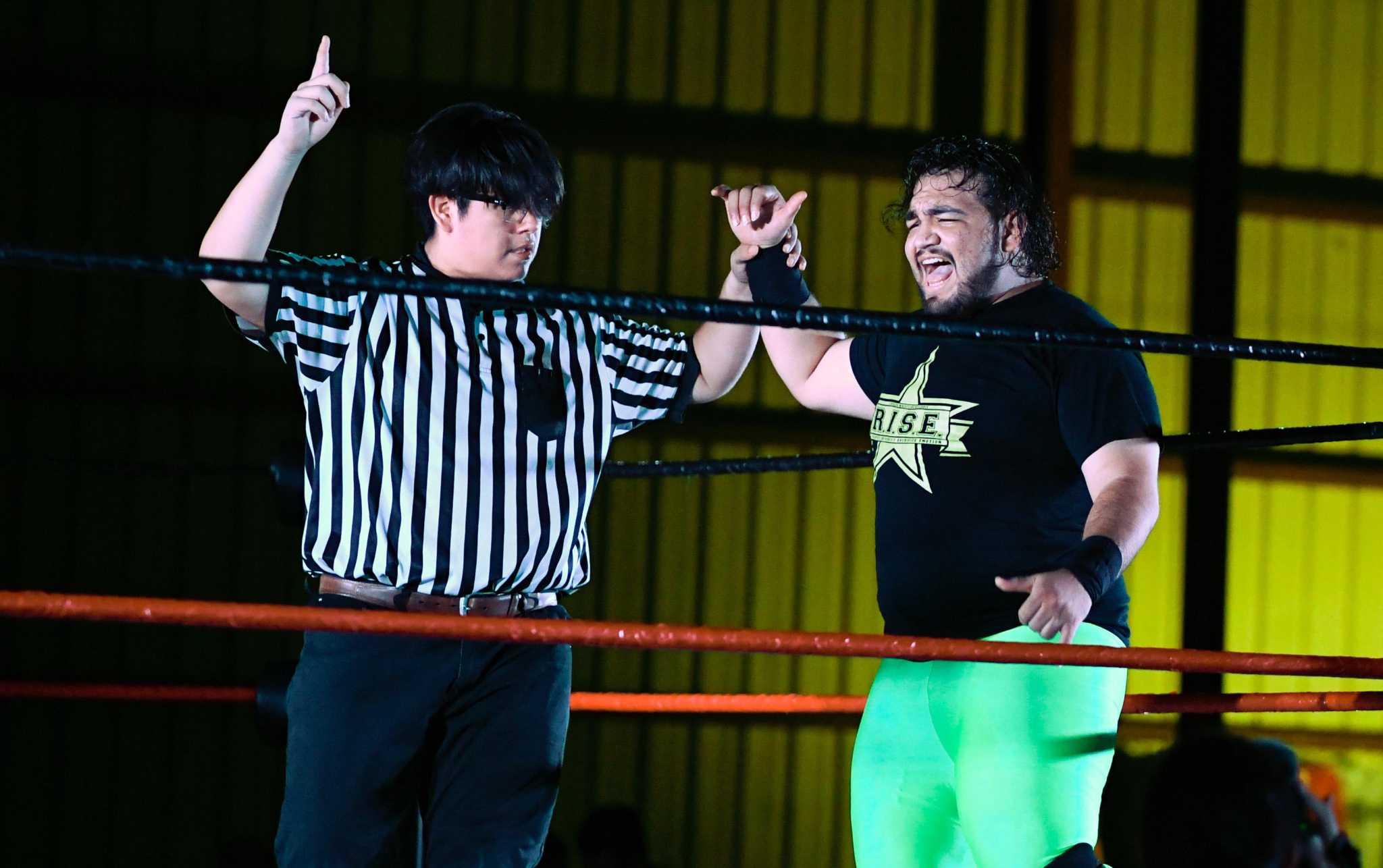 Laredo Public Library to host lucha show