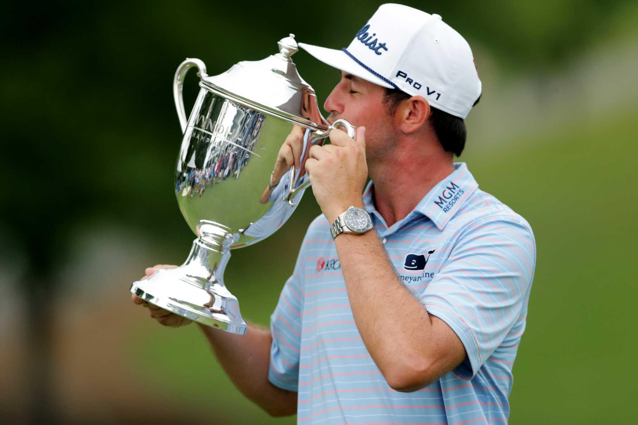Poston earns 1st PGA title