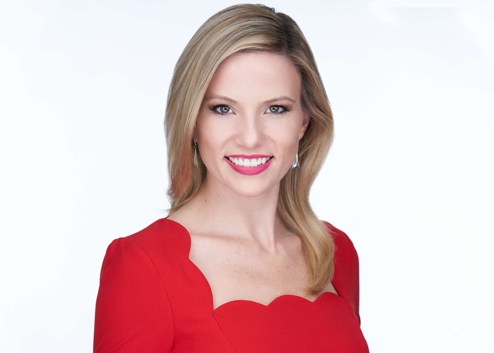 KENS-5 names new 5 p.m. and 10 p.m. anchor