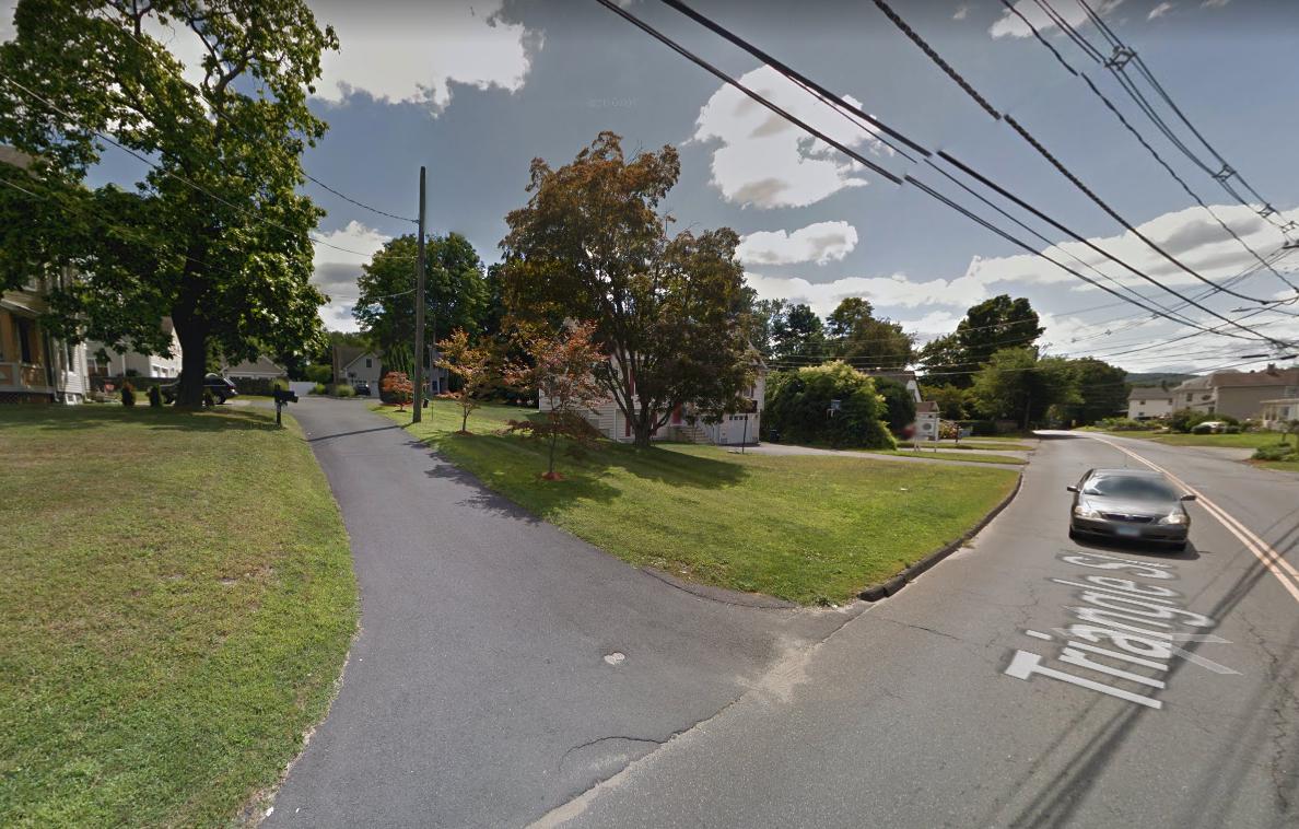 Minor gas leak on Triangle Street in Danbury