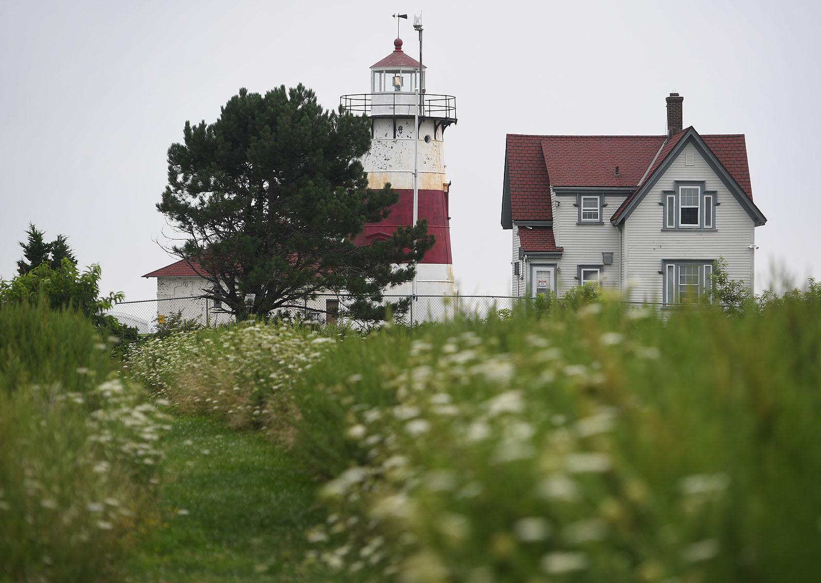 Nonprofit proposes 'arts enclave' for Stratford Point Lighthouse